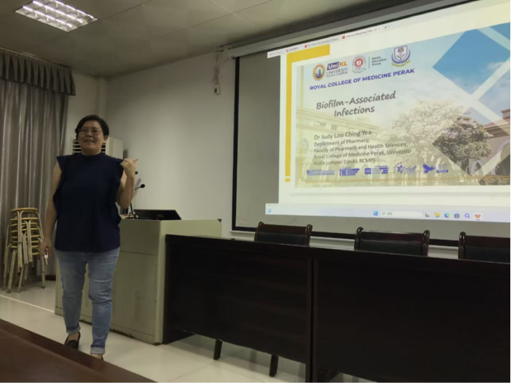 吉隆坡大学皇家霹雳医学院Lee Wing Hin博士和Judy Loo Ching Yee 博士受邀到我校作学 术报告-广东海洋大学食品科技 ...